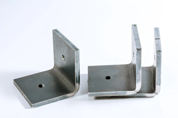 Making a DIY Projection Screen | 4 Tips to Get it Right